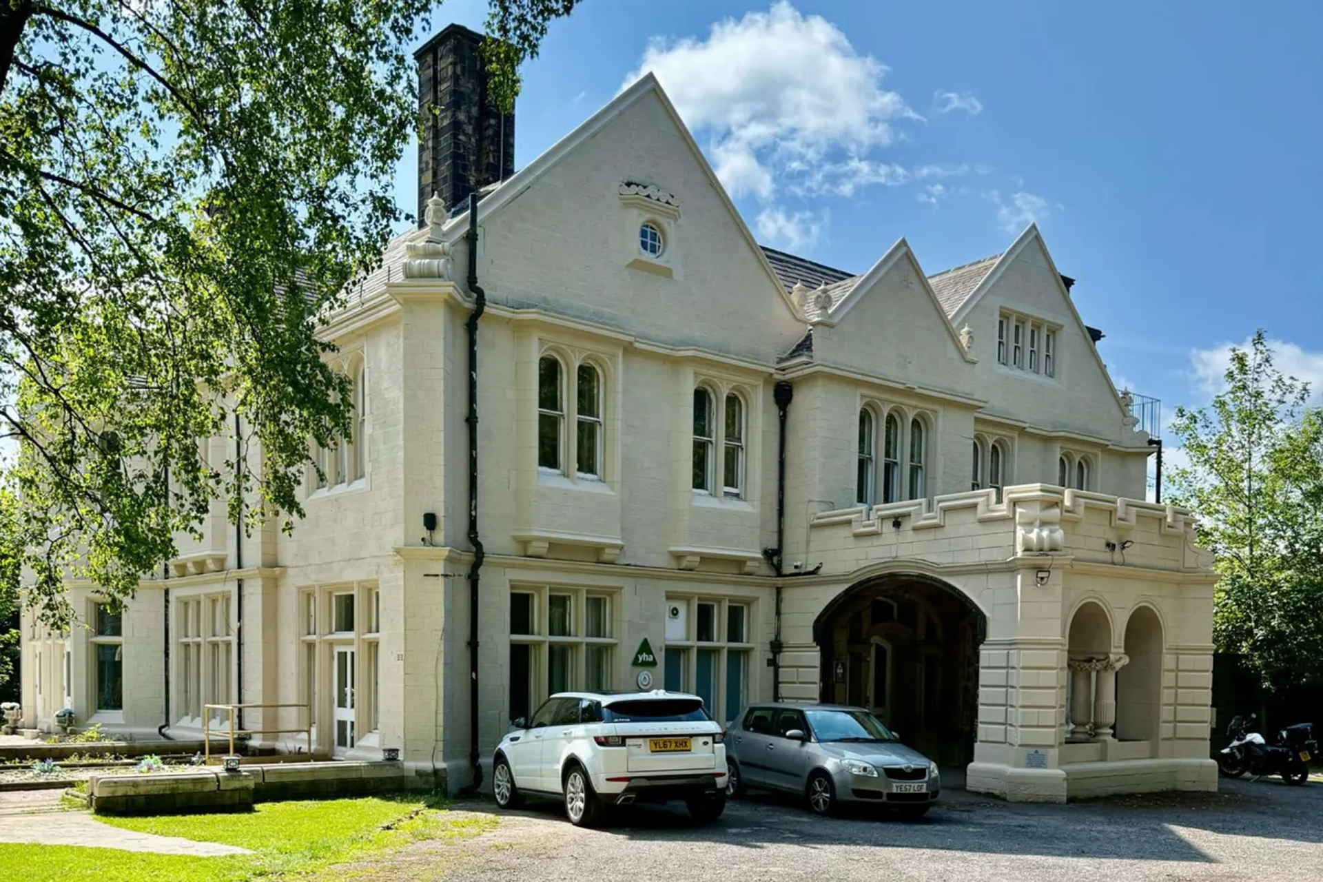 The Haworth Hostel for couples, families, small groups, and large parties